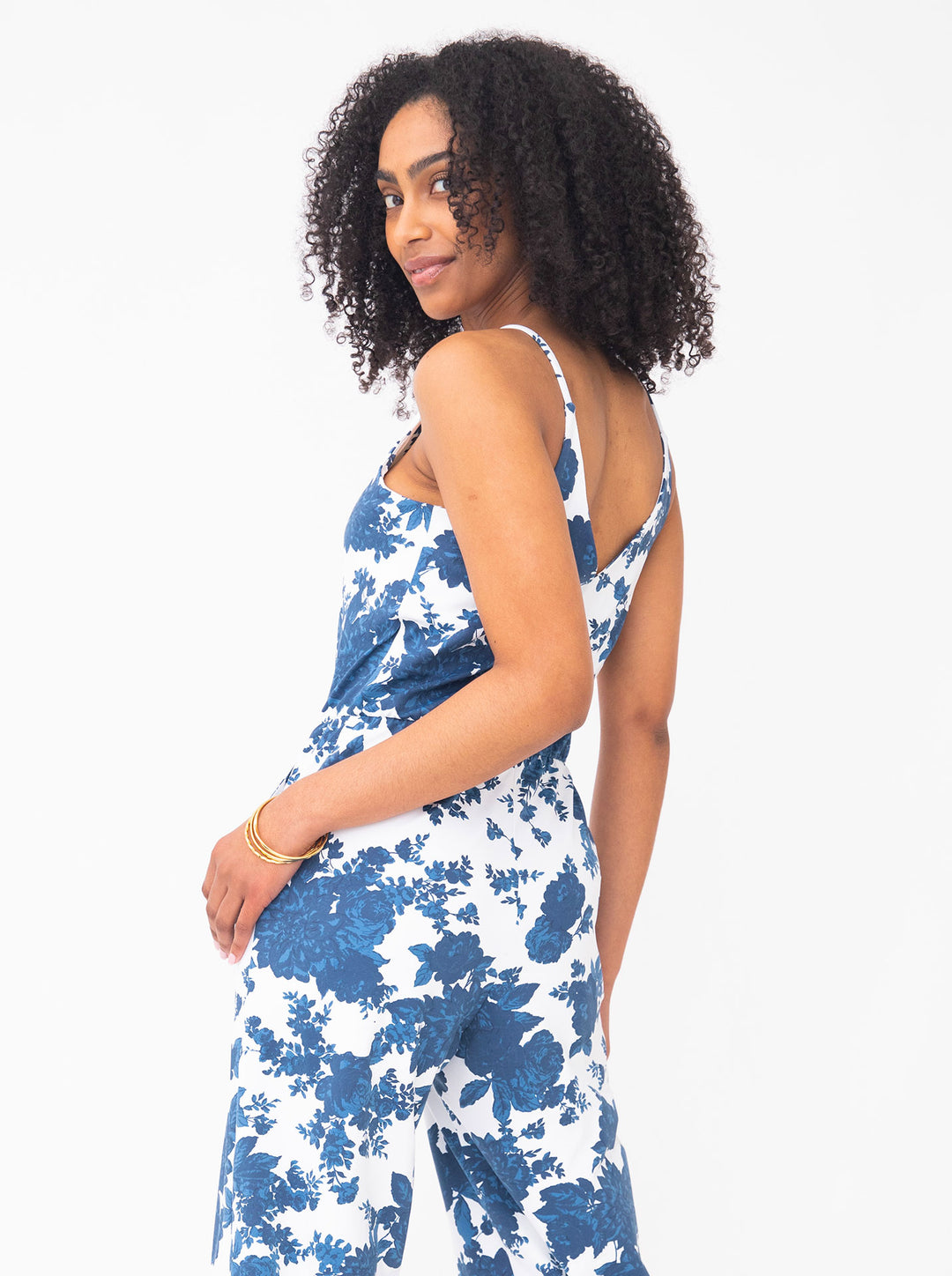 Hillary - Flowers for Evelyn Monomoy – MAHI GOLD