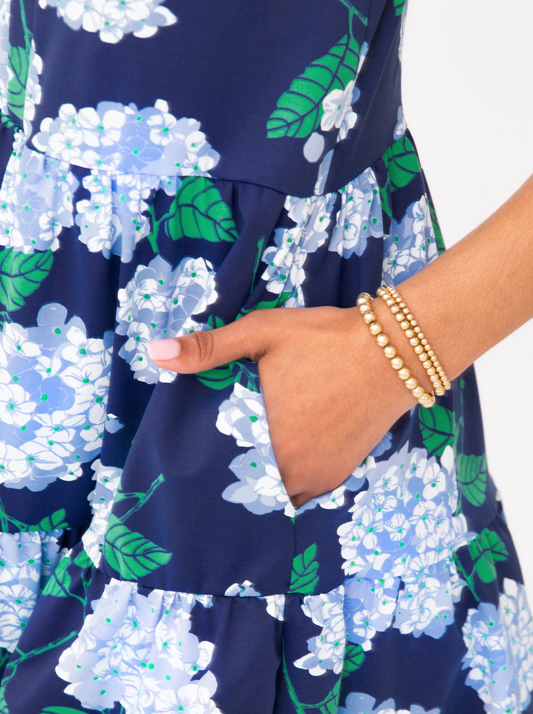 Lauren - Hydrangea Walk in Regatta – MAHI GOLD